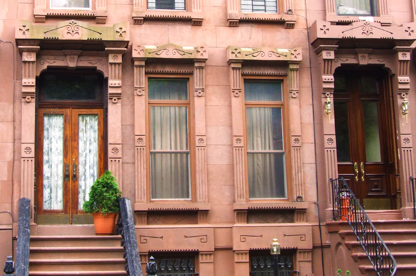 Everything You Need to Know About Neo-Grec in Brooklyn