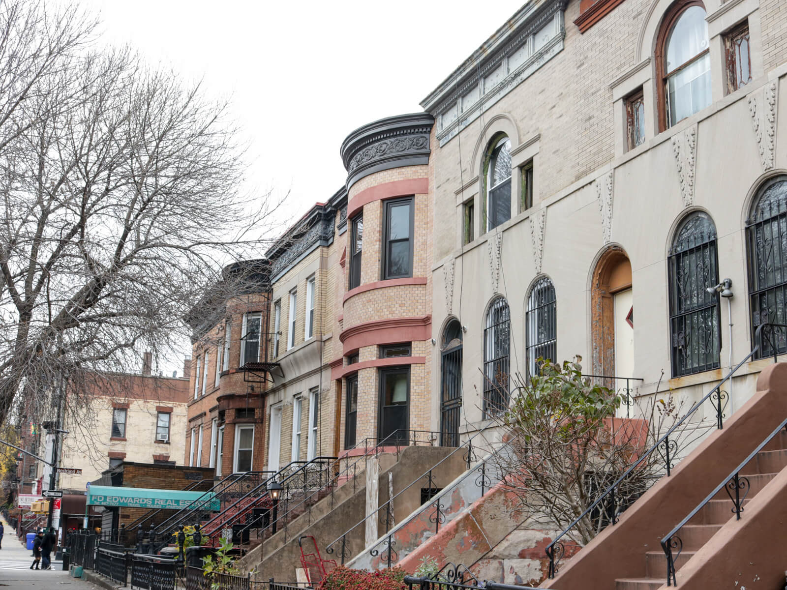 Brooklyn Architecture: The Leafy Keystones of Lincoln Place