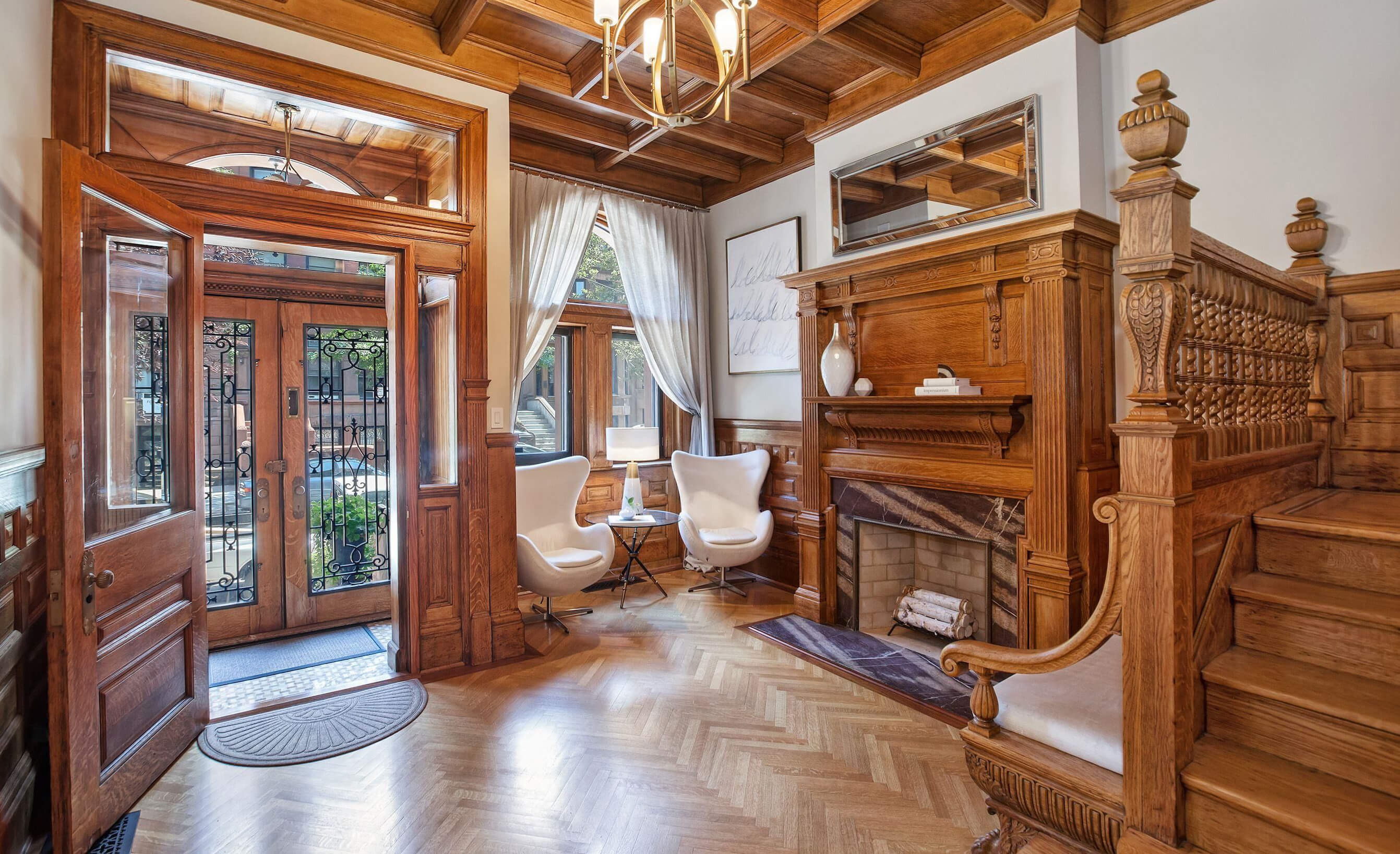 Interior Design Ideas: Should Original Woodwork Be Painted?