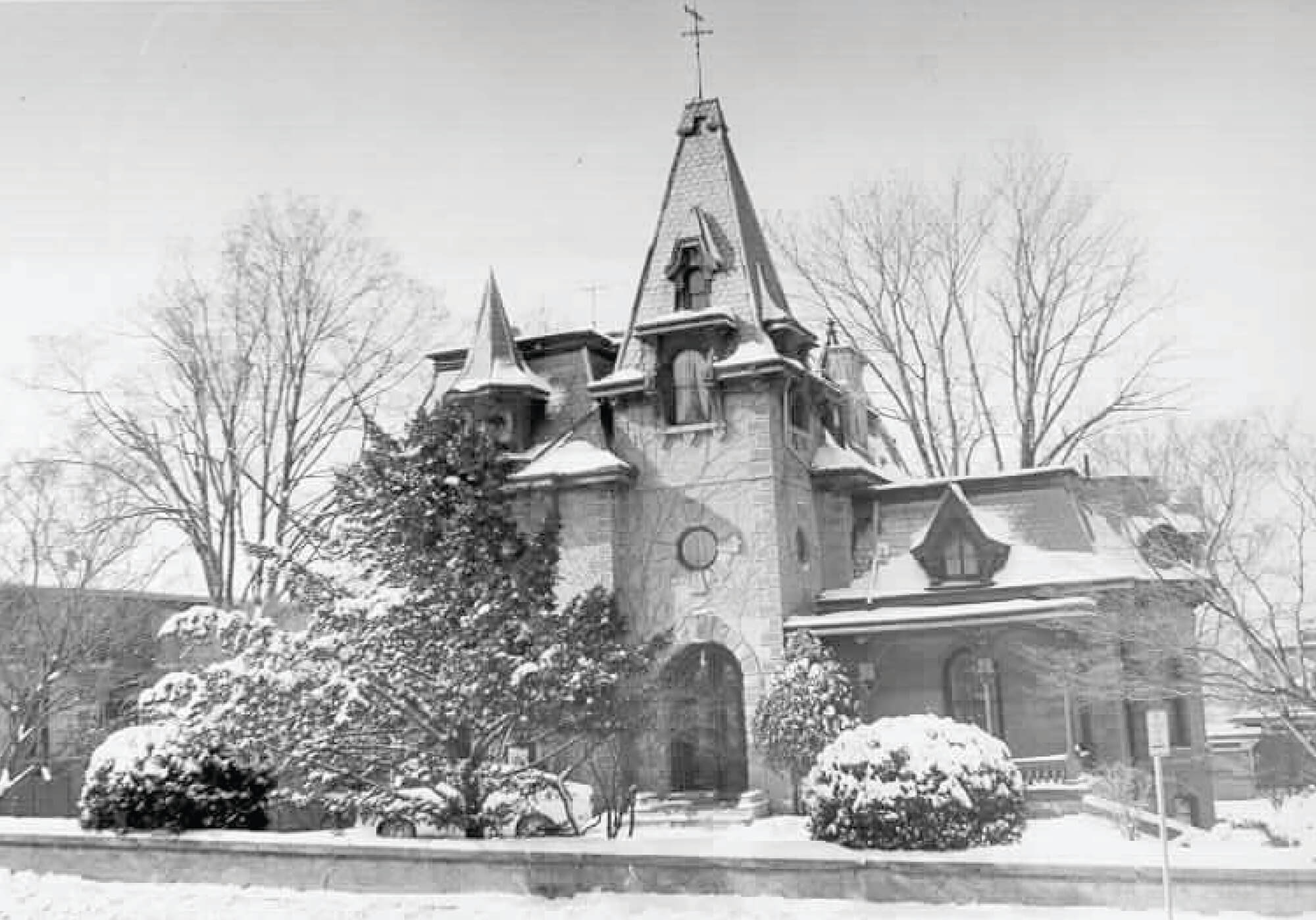 Become the Squire of this 19th Century Concrete Manse in Ossining