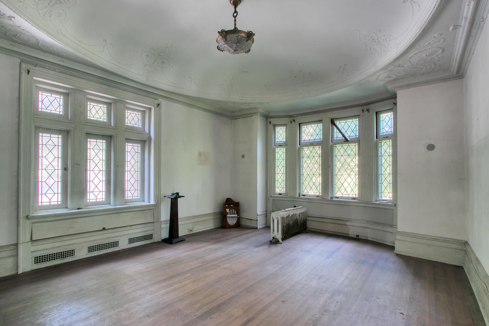 Be the Lord or Lady of Your Own Lavish Castle With This Tudor Revival ...