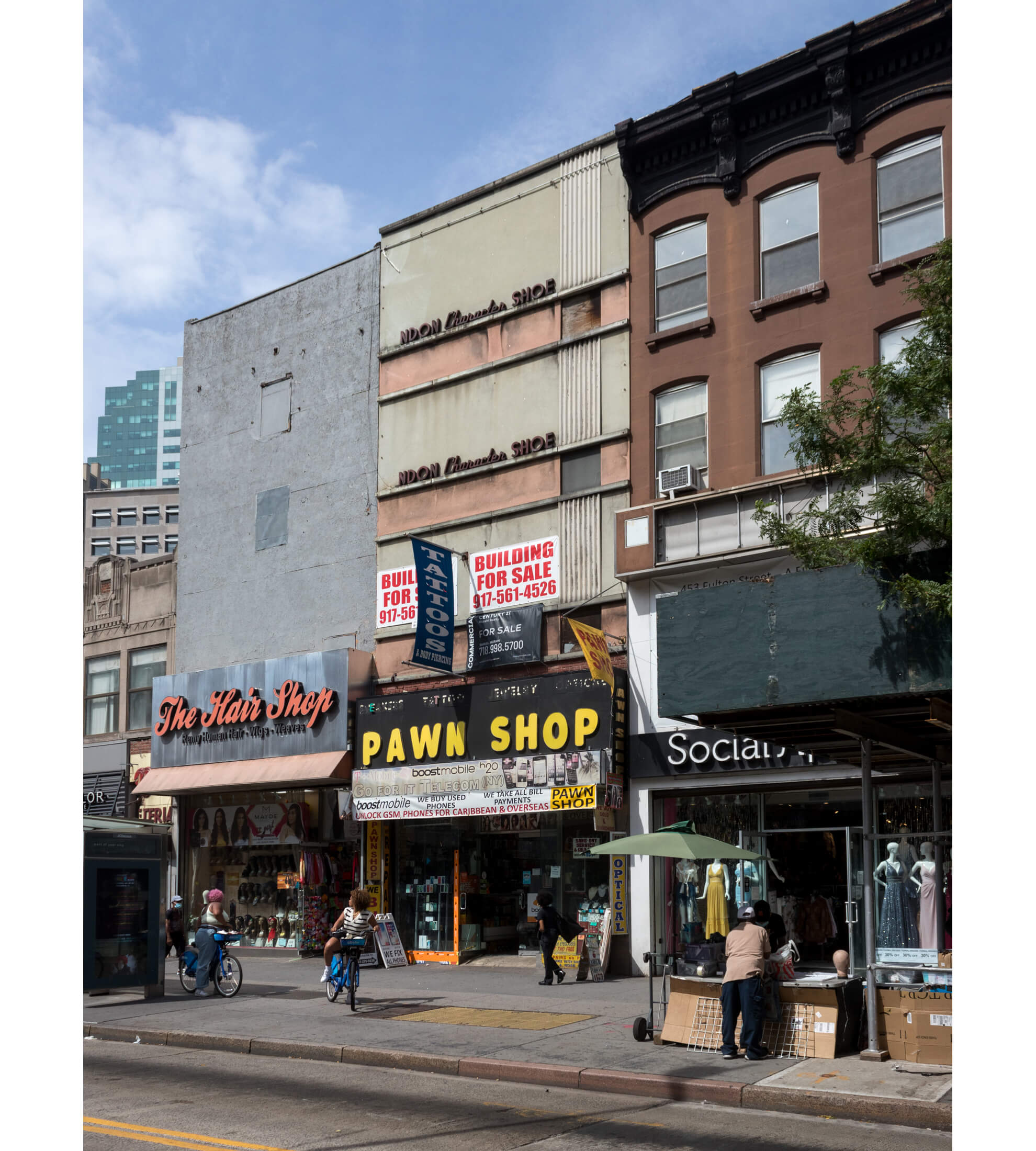 Look Up for a Downtown Brooklyn Storefront Remnant by Modern Architect ...