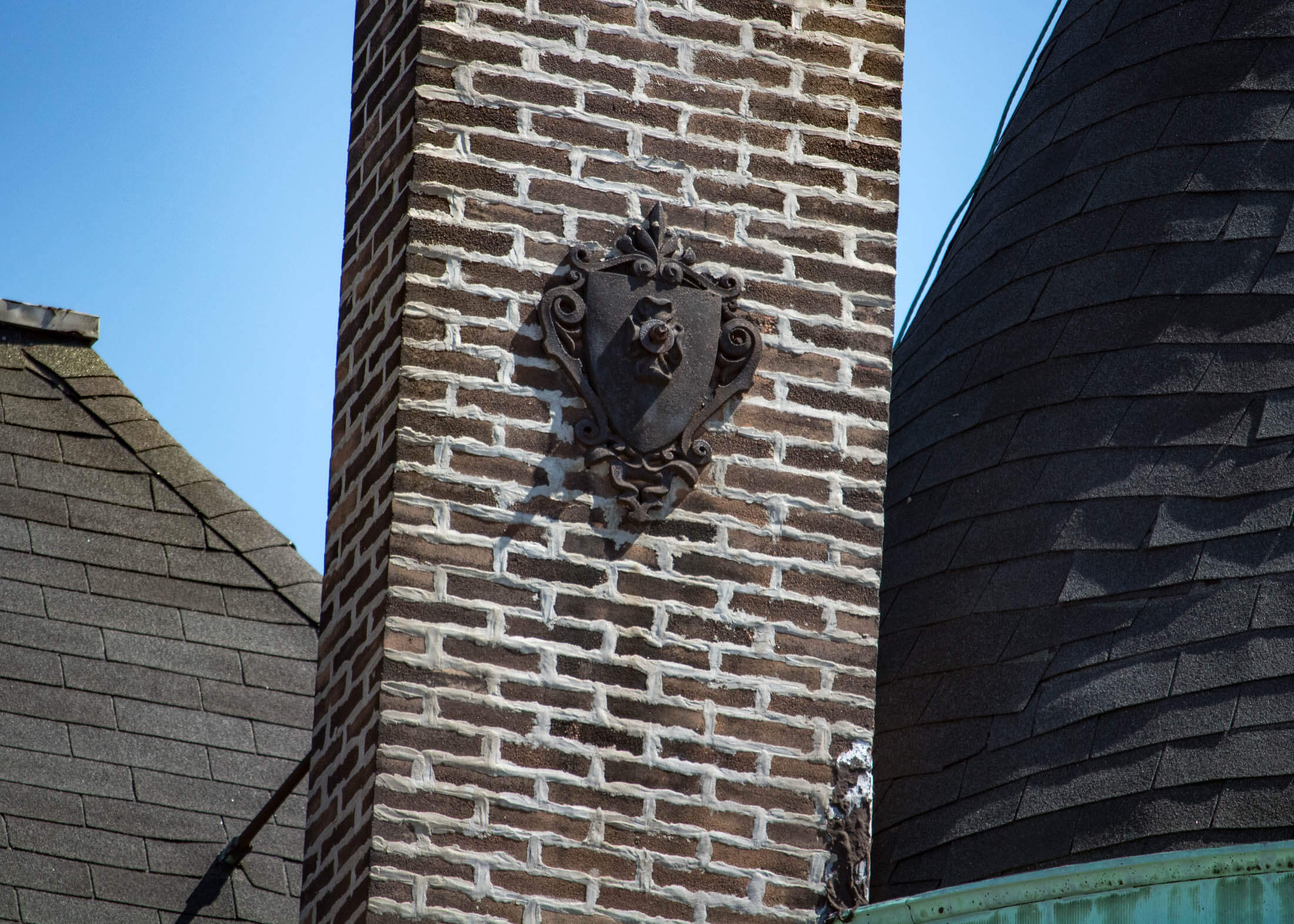 The Grand and Mysterious Willoughby Avenue Mansion of Grocer Jacob Dangler