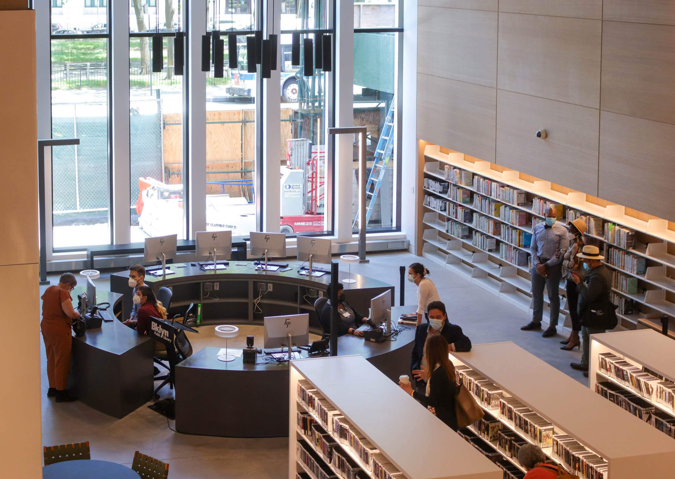 Brooklyn Heights Library Opens in Sleek New Digs at Base of Condo Tower
