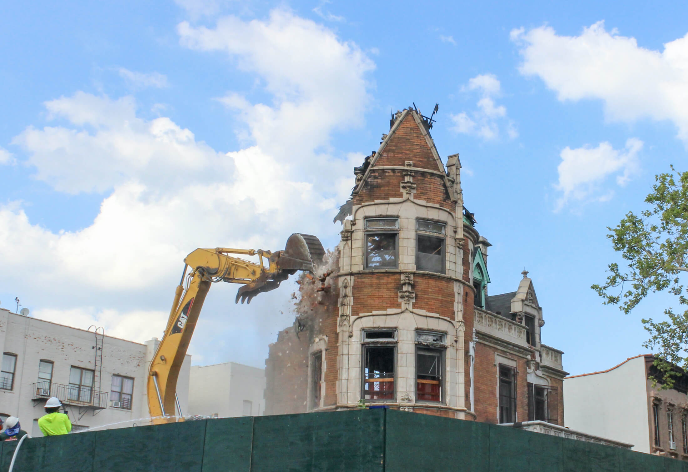 Preservationists Protest Demolition of Landmarked Buildings Across City