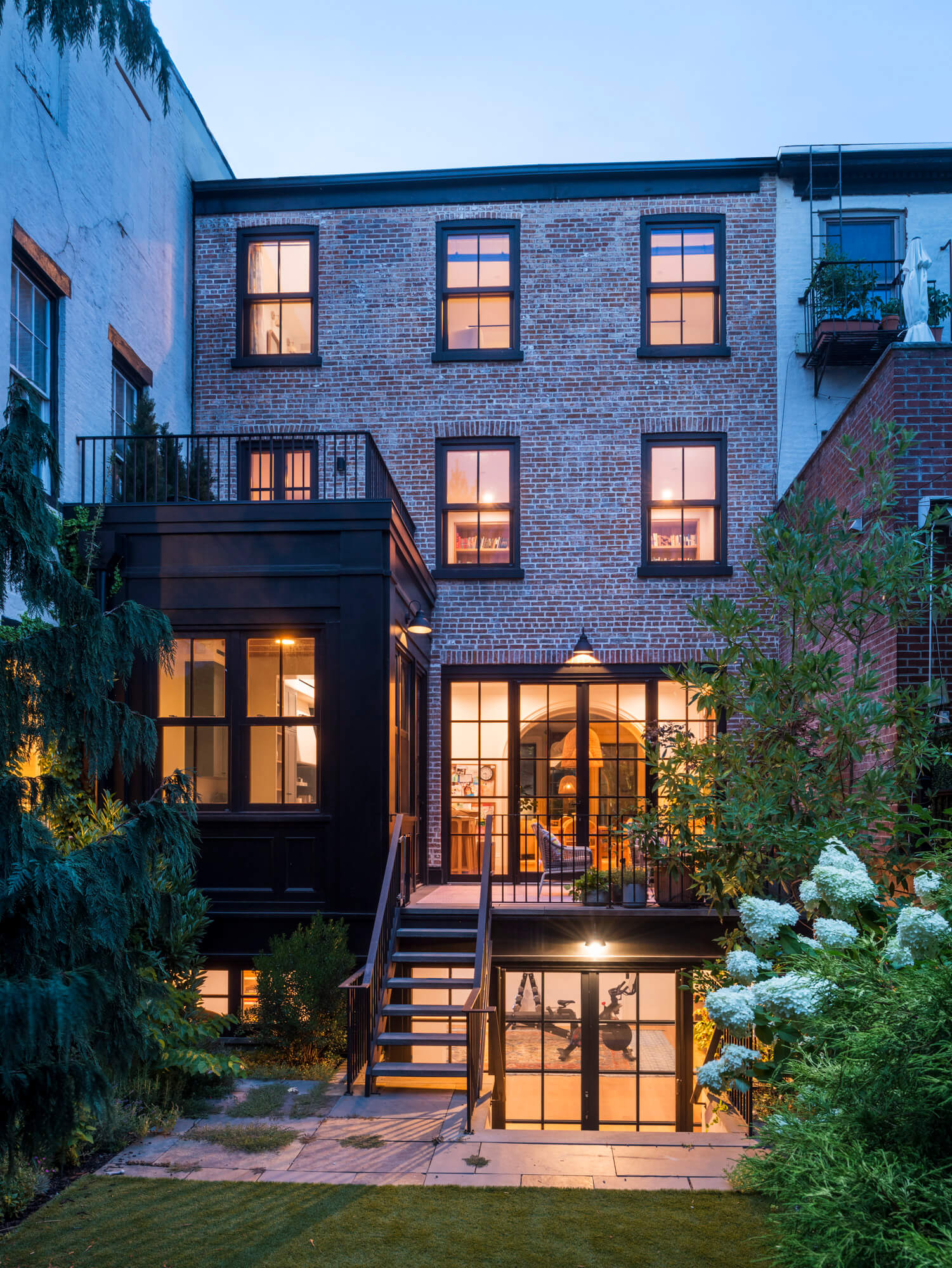 The Insider: Full-on Cobble Hill Townhouse Gut Transforms Unfinished ...