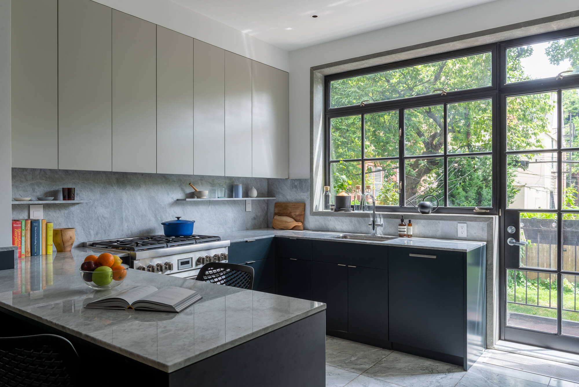 The Insider: Clinton Hill 13-Footer Gains Light, Function, Storage in Parlor-Floor Renovation