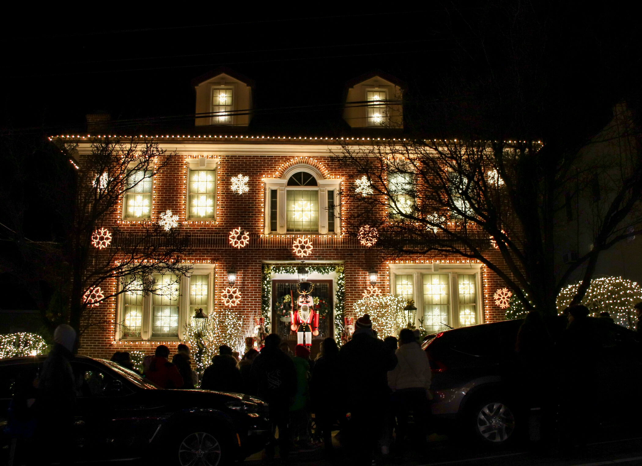 The Spectacular Sparkle of the Dyker Heights Christmas Lights (Photos)