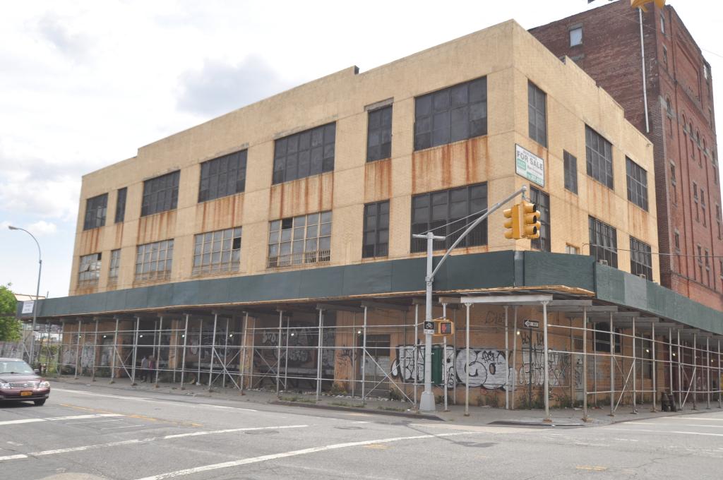 Former Gowanus Brewery, Clinton Hill Warehouse Slated to Become Migrant ...