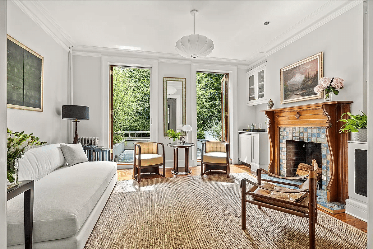 Top 10 Brooklyn Listings: A Brooklyn Heights Co-op