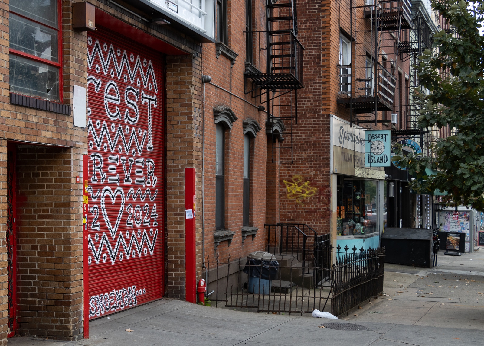 Beloved Williamsburg Comic Store Desert Island to Close
