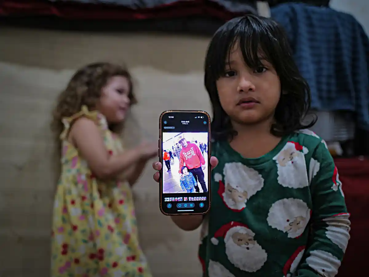 Brooklyn Family Faces Hardship After ICE Detains Father