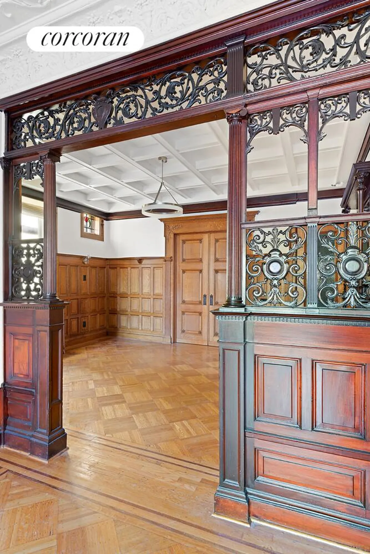 Crown Heights Digs With Pier Mirror, Laundry Asks $6,950